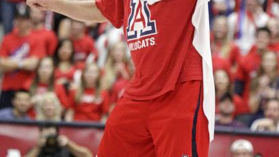 Arizona Wildcats basketball: Ooh Aah Man to retire