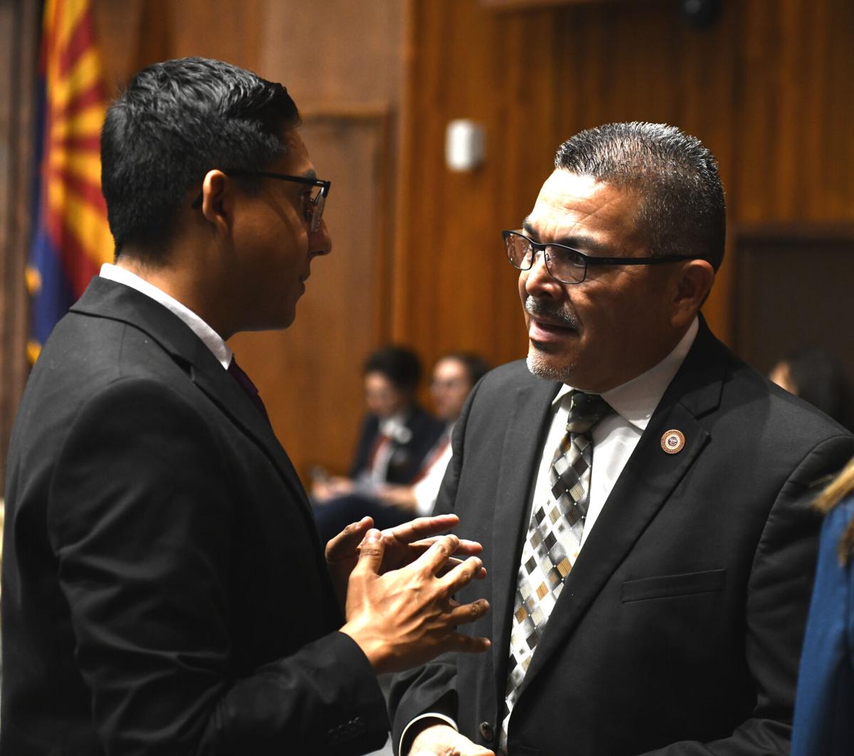 Arizona budget plan hits snag, lawmakers to try again Sat.