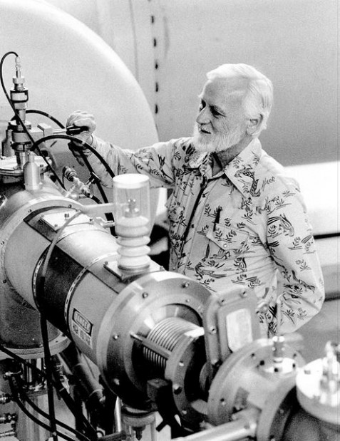 UA scientist Paul Damon dies