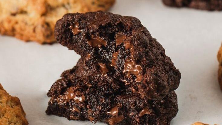 1989 Bake House specializes in tasty cookies and brownies | eat ...