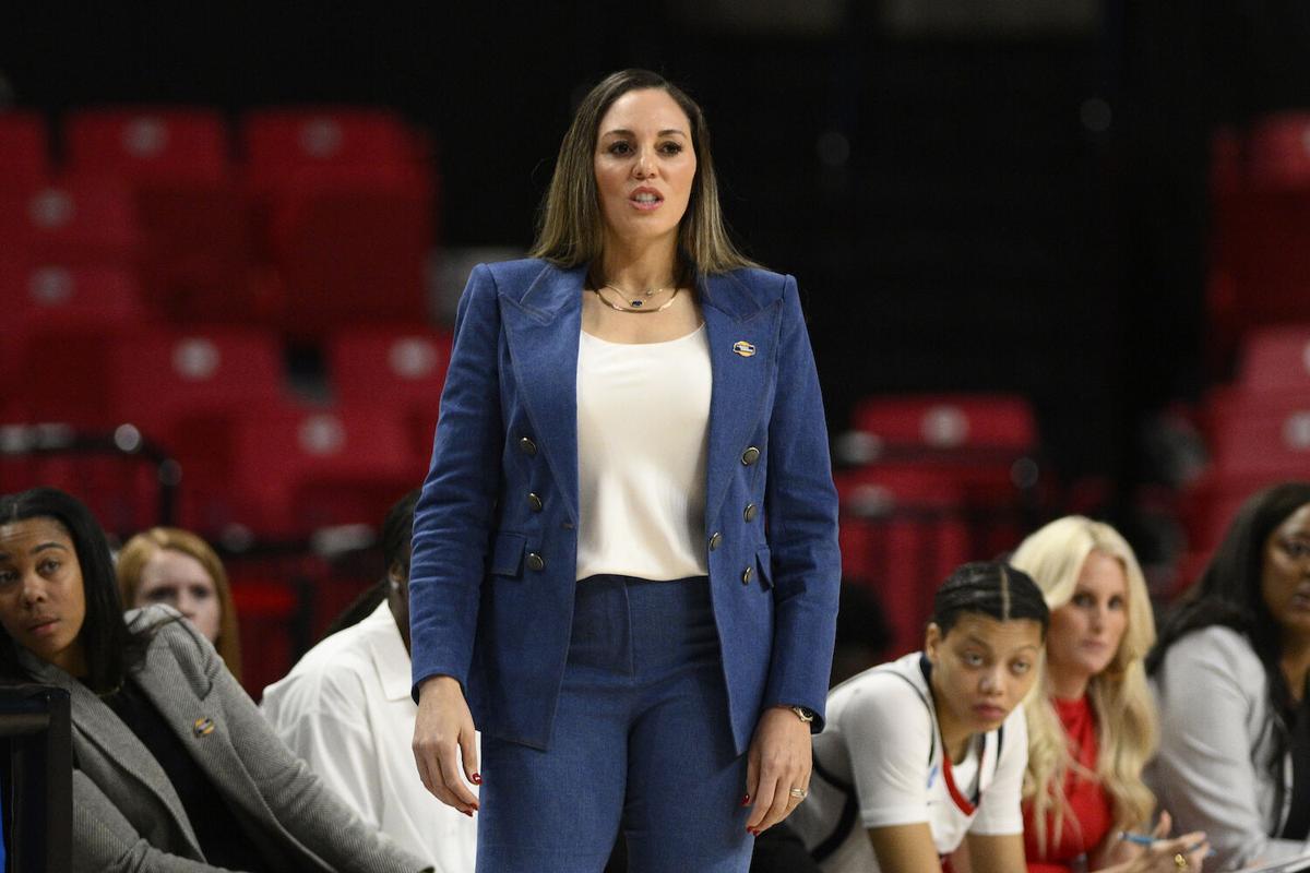 Celebrating Pac-12 women's hoops with UA legend Adia Barnes