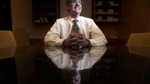 Wealth Advisors CEO gives free money-smarts classes