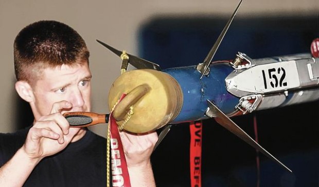 Photo package: Bomb loaders race the clock