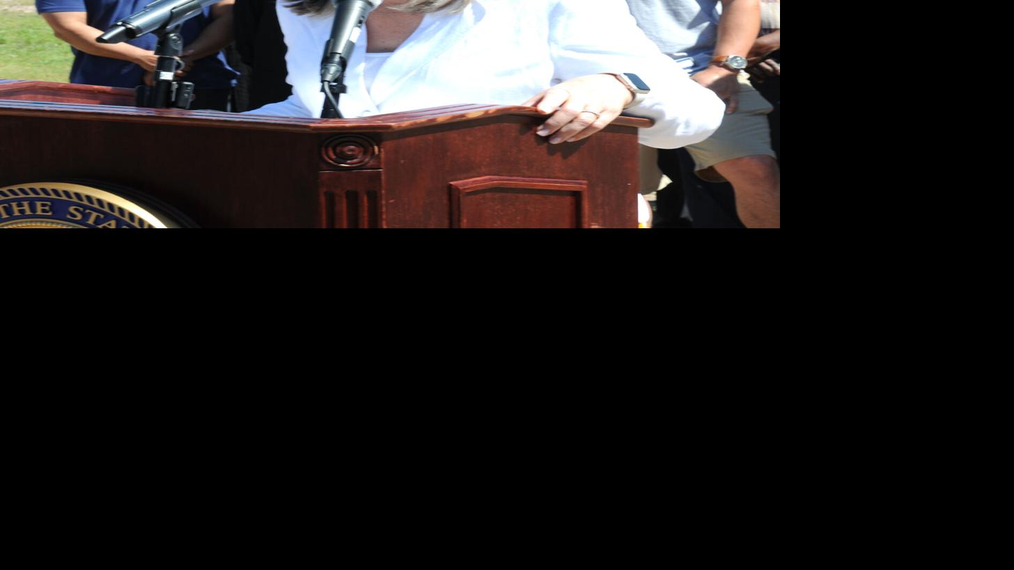 Arizona gov 'confident' she can block abortion prosecutions ...