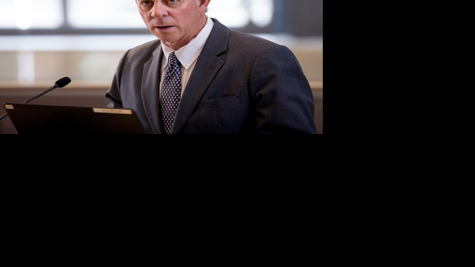 U of A President Robert C. Robbins stepping down