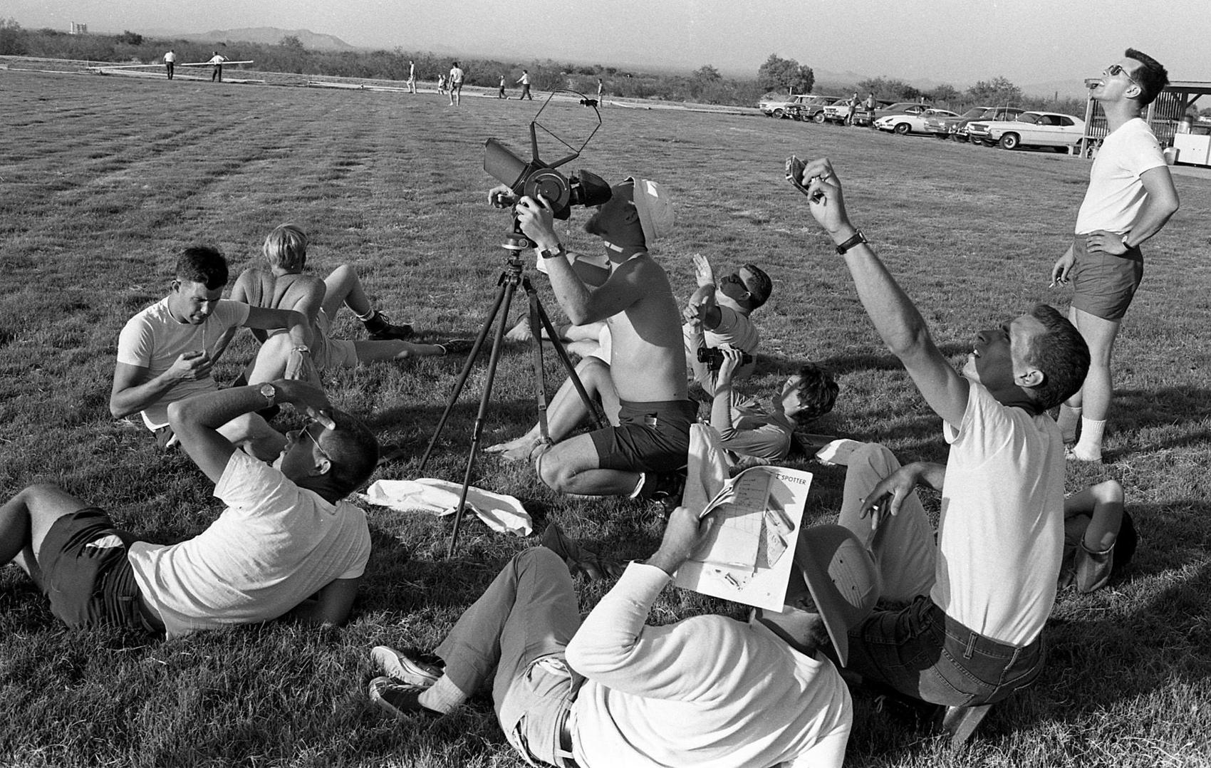 Throwback: National Parachute Championships in 1968