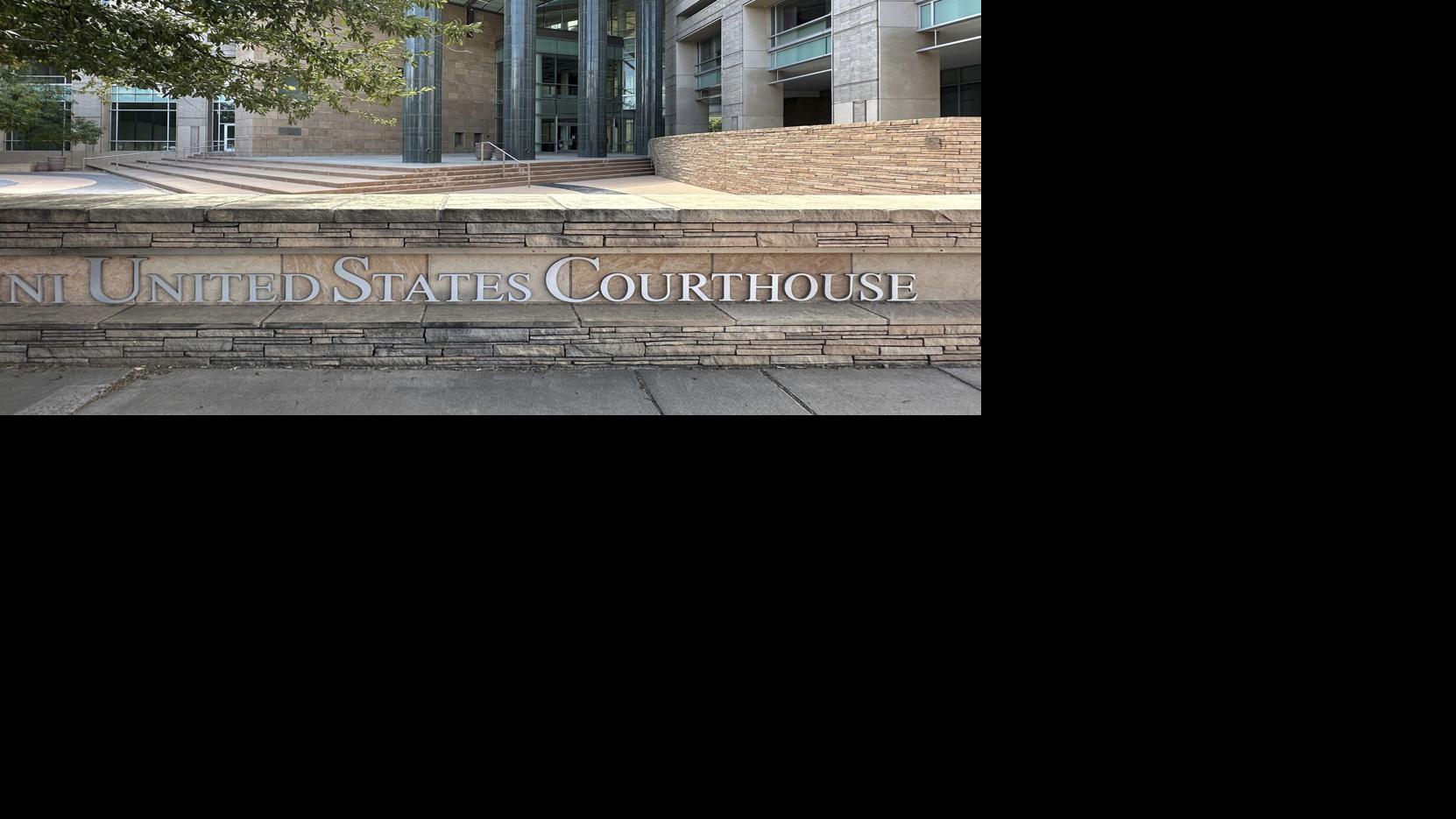 Tucson judge extends block to migrant kids' removal