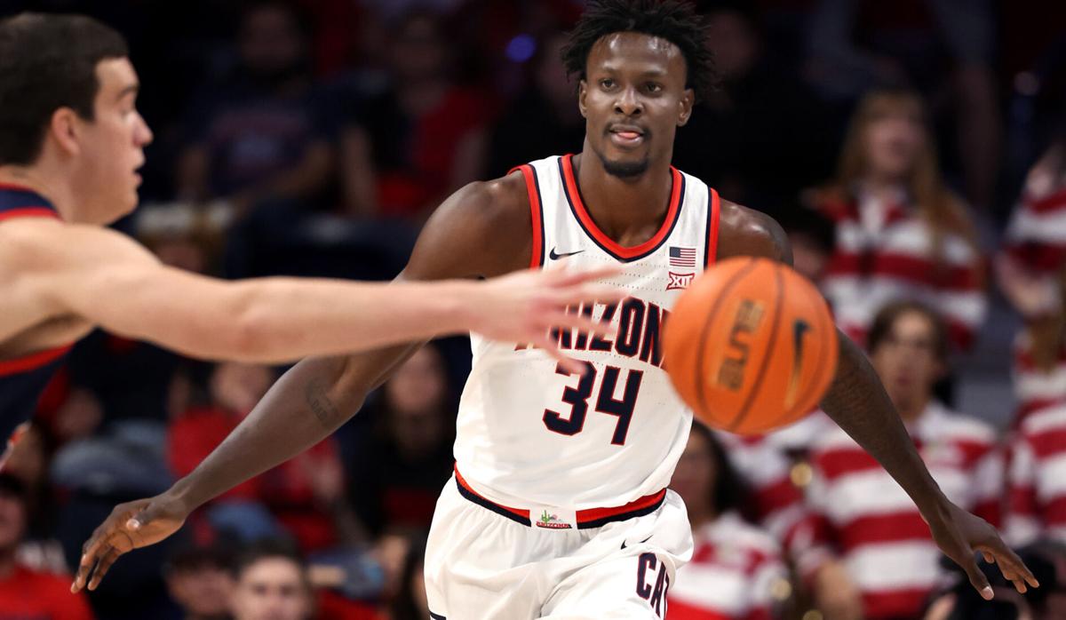 Arizona basketball 7-footers Veesaar, Stephen enter portal