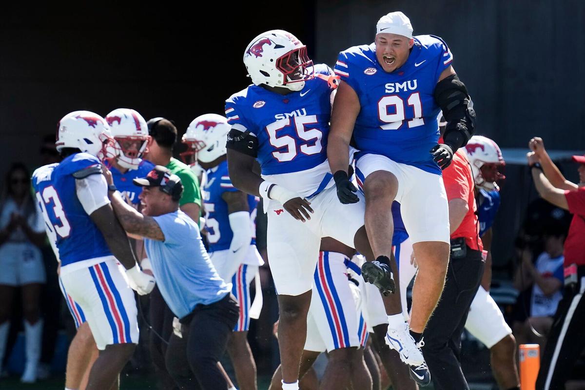 Arizona Wildcats to play SMU Mustangs in the Holiday Bowl