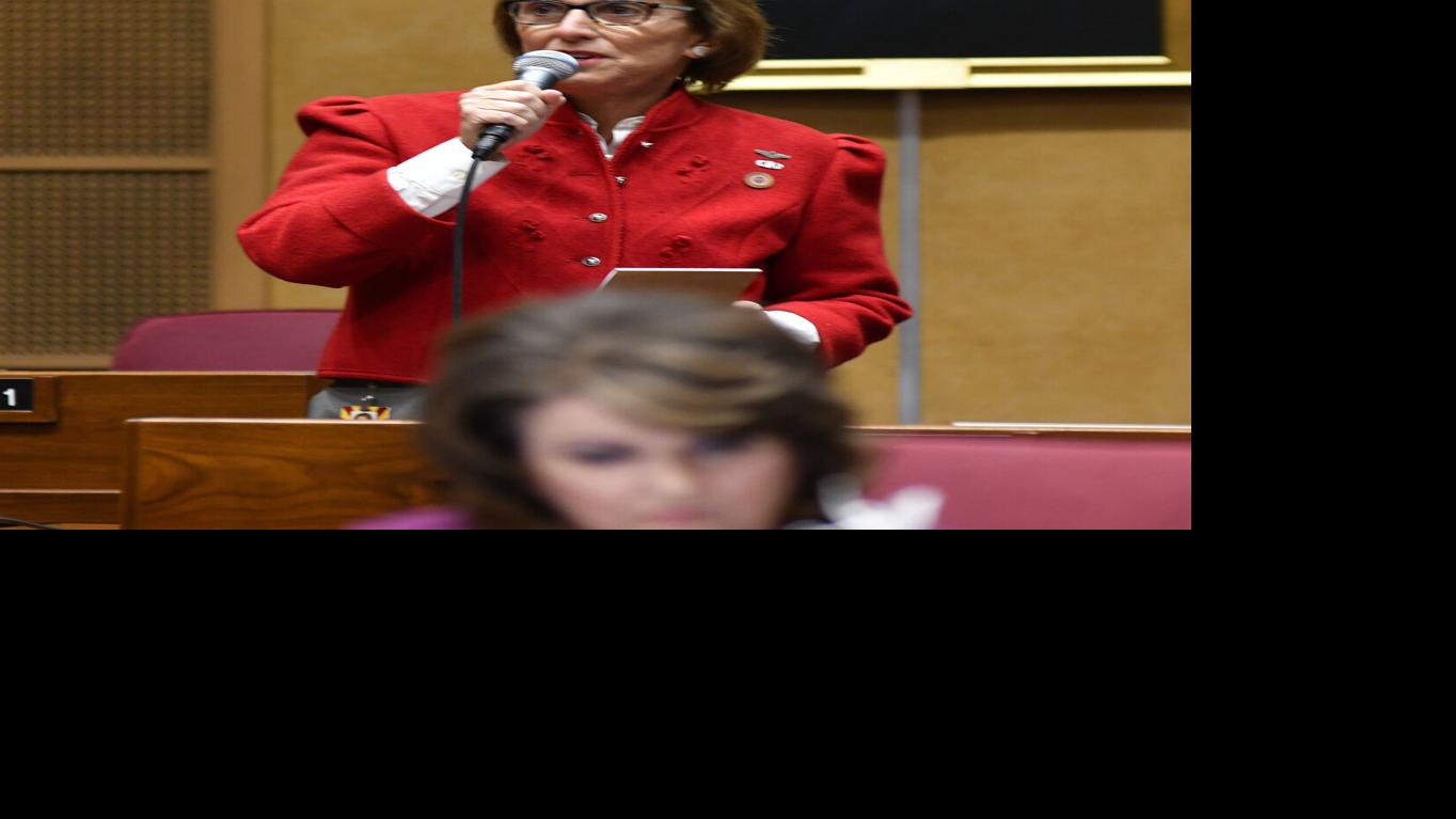 Arizona lawmaker gets court order against news reporter