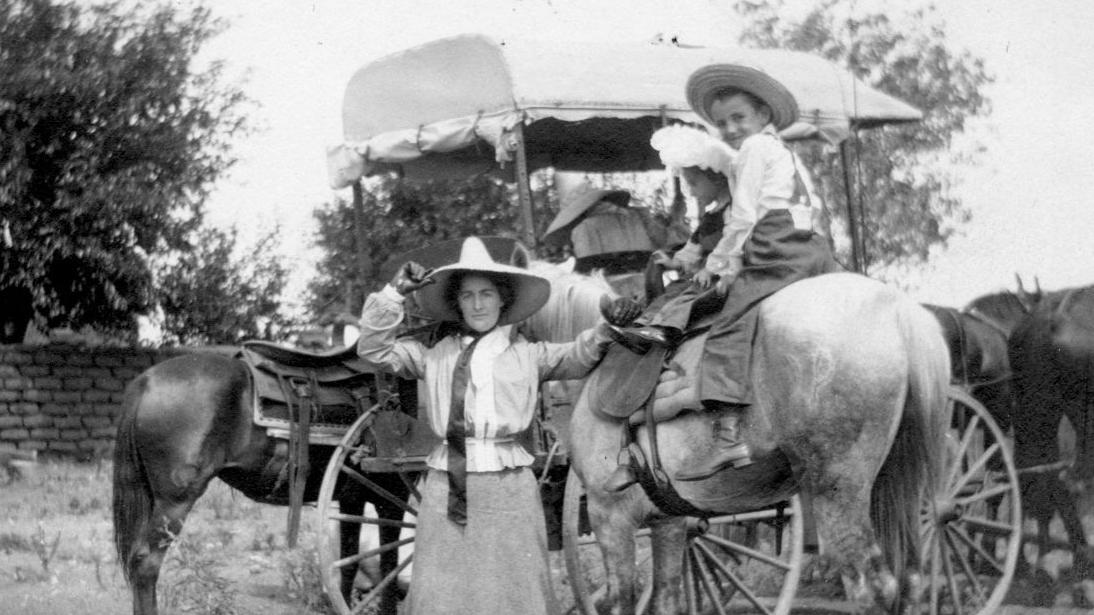 Western Women: Effie Anderson Smith was prolific desert painter