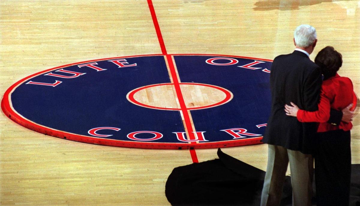 Timeline: Lute Olson's Hall of Fame life, career