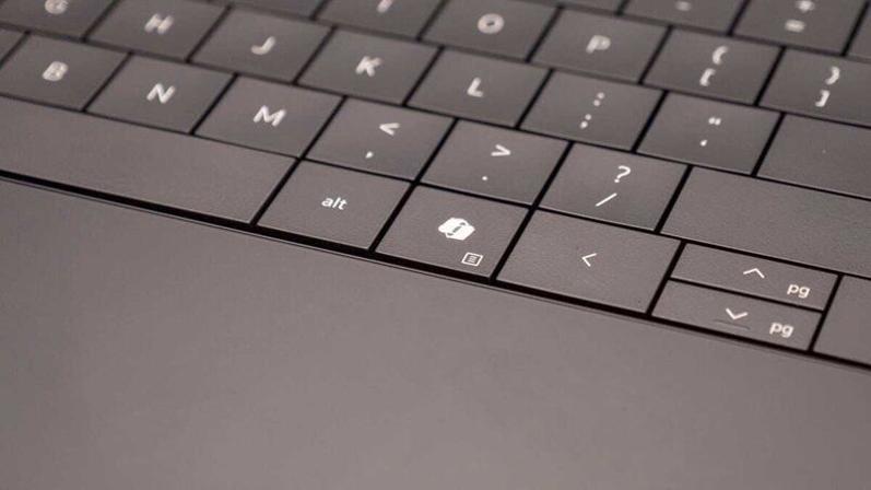 Microsoft adding AI key to Windows 11 keyboards this month
