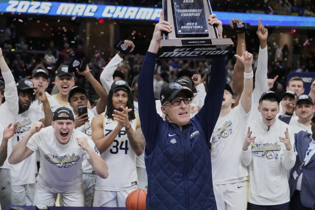 Akron coach John Groce inspired by fast-paced Wildcats
