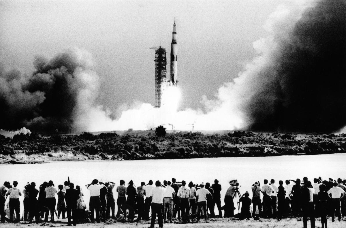 Capturing history: Tucson resident recounts story of his Apollo 11 ...