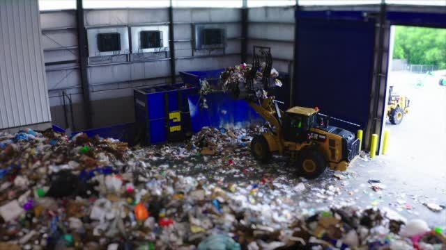 Watch Now: A look inside a Republic Services recycling facility | Local ...