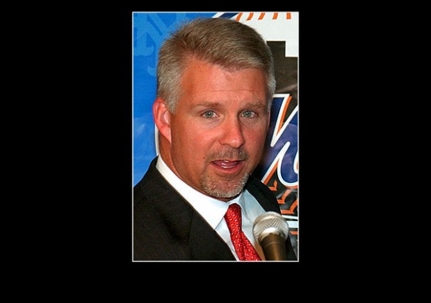 ESPN's Steve Phillips takes leave, admits to affair