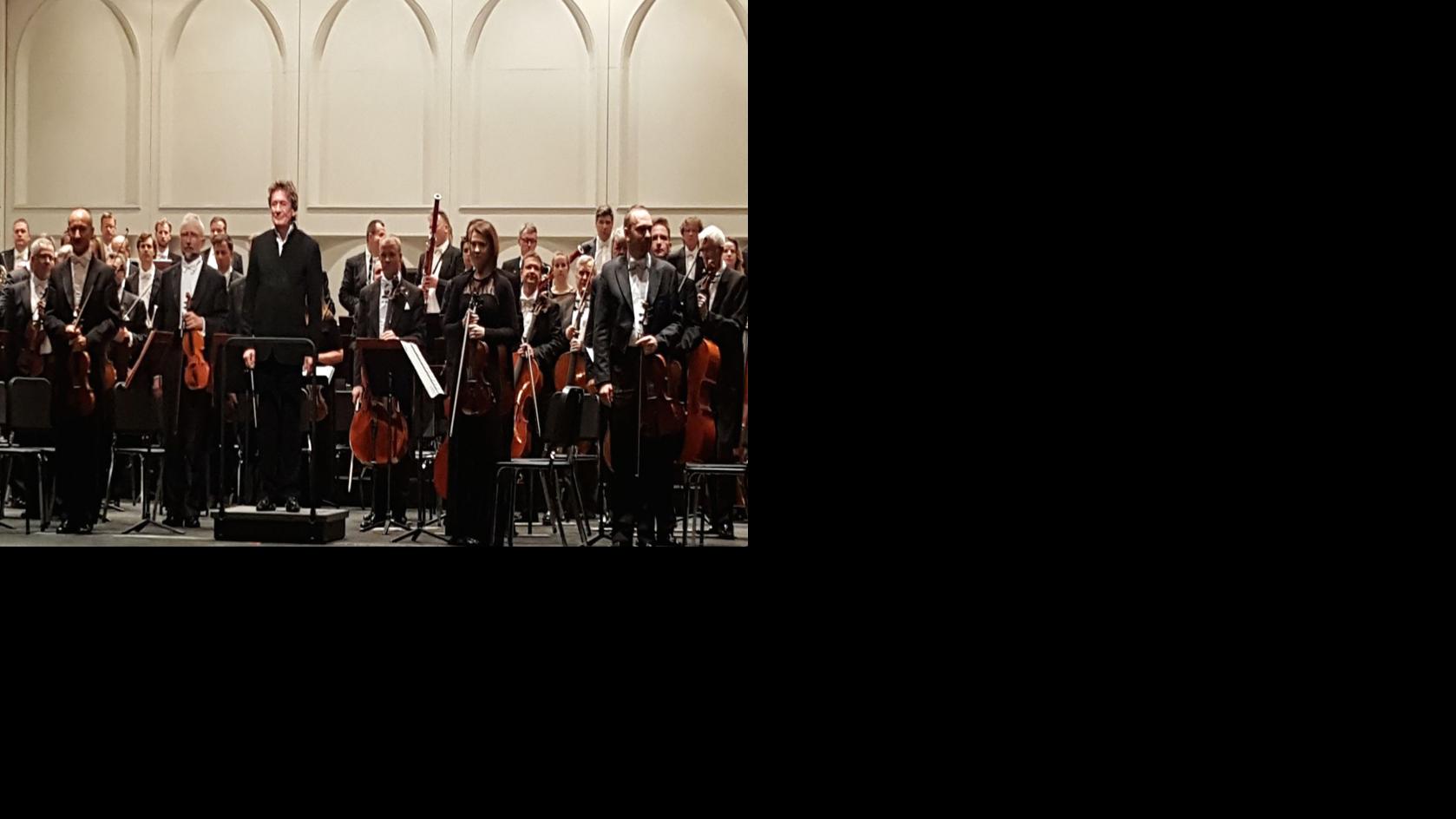 Big orchestra makes giant sound at Centennial Hall