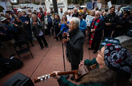 Not guilty: Jurors acquit border aid volunteer Scott Warren on ...