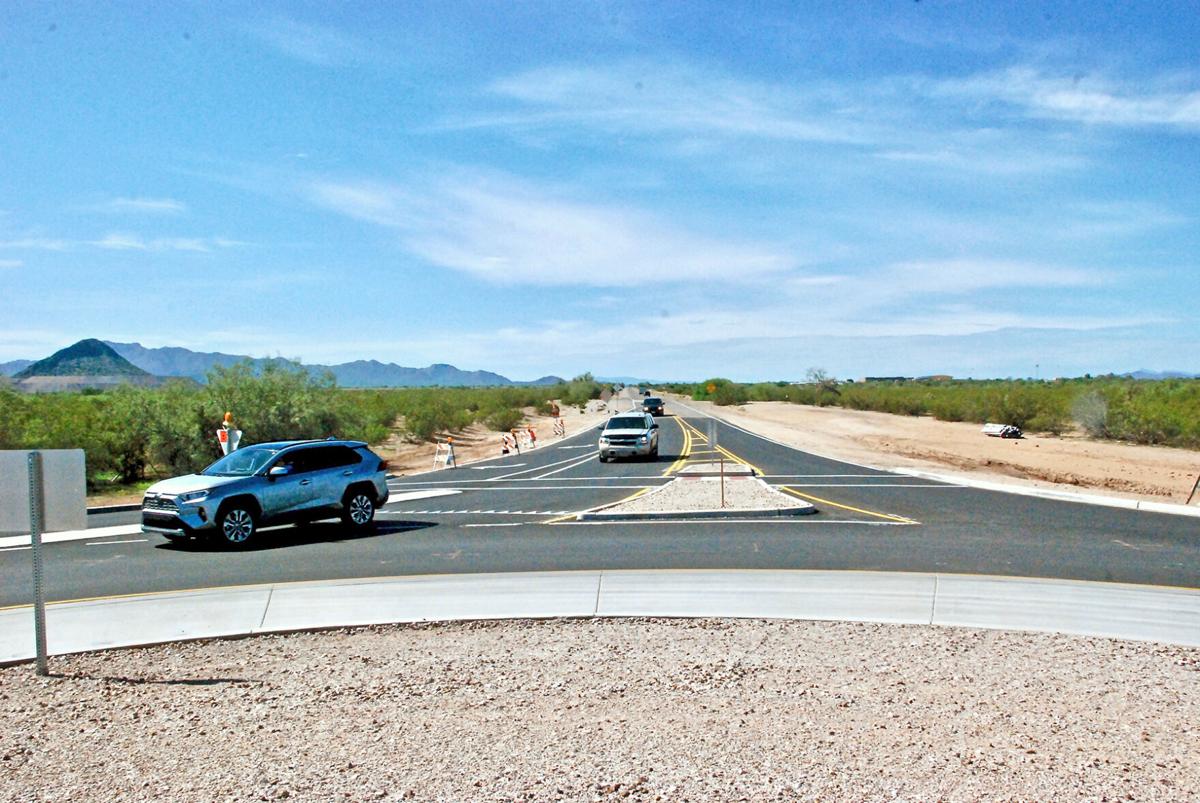 Twin Peaks roundabout improving traffic flow | News | tucsonlocalmedia.com