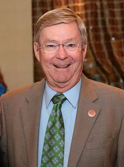 Leach named senator of the year for Arizona Chamber of Commerce ...