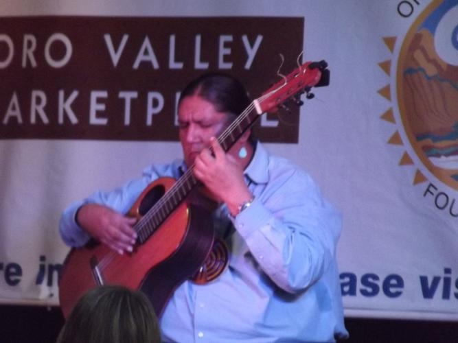 Guitarist Ayala continues to entertain local crowds | Liven Up | tucsonlocalmedia.com
