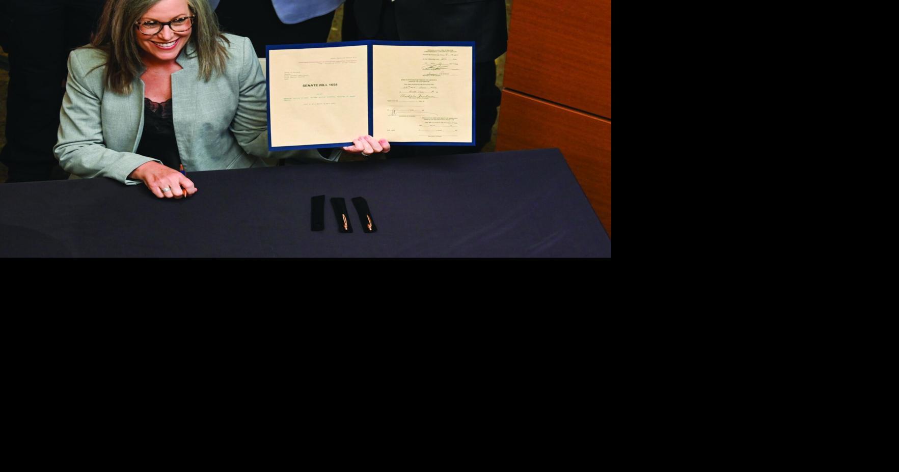 Hobbs signs Jerry’s Law | News | tucsonlocalmedia.com