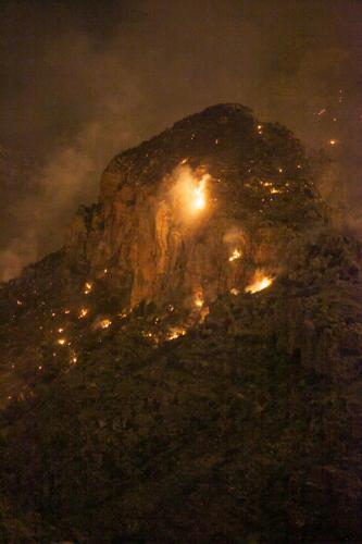 Finger Rock Fire burns 500 acres, smoke advisory issued | News ...
