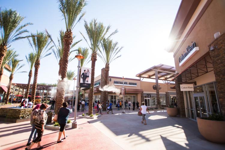 Marana mall opening attracts large crowds | News | tucsonlocalmedia.com