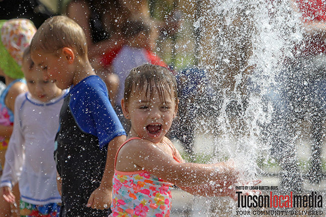 Marana opens splash pad at Crossroads | News | tucsonlocalmedia.com