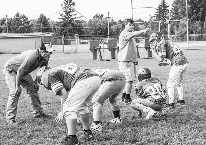 ‘Coach Mom’ leads A-F school football team | Local News | tuscolatoday.com