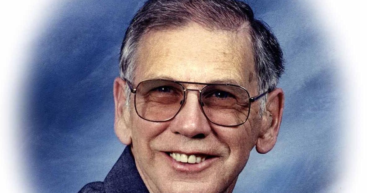 ROBERT DEAN McARTHUR | Obituaries | tuscolatoday.com