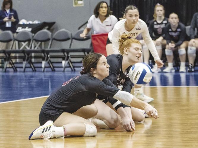 Seniors led Red Hawks to new volleyball heights | Sports | tuscolatoday.com