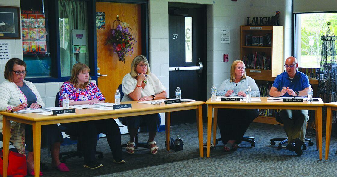 Caro School Board Considers Upgrades and More | News | tuscolatoday.com