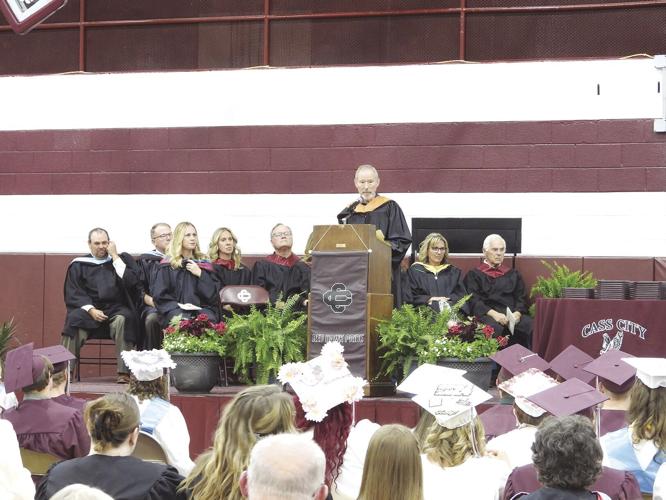 Former astronaut tells Cass City grads how to soar | Local News ...