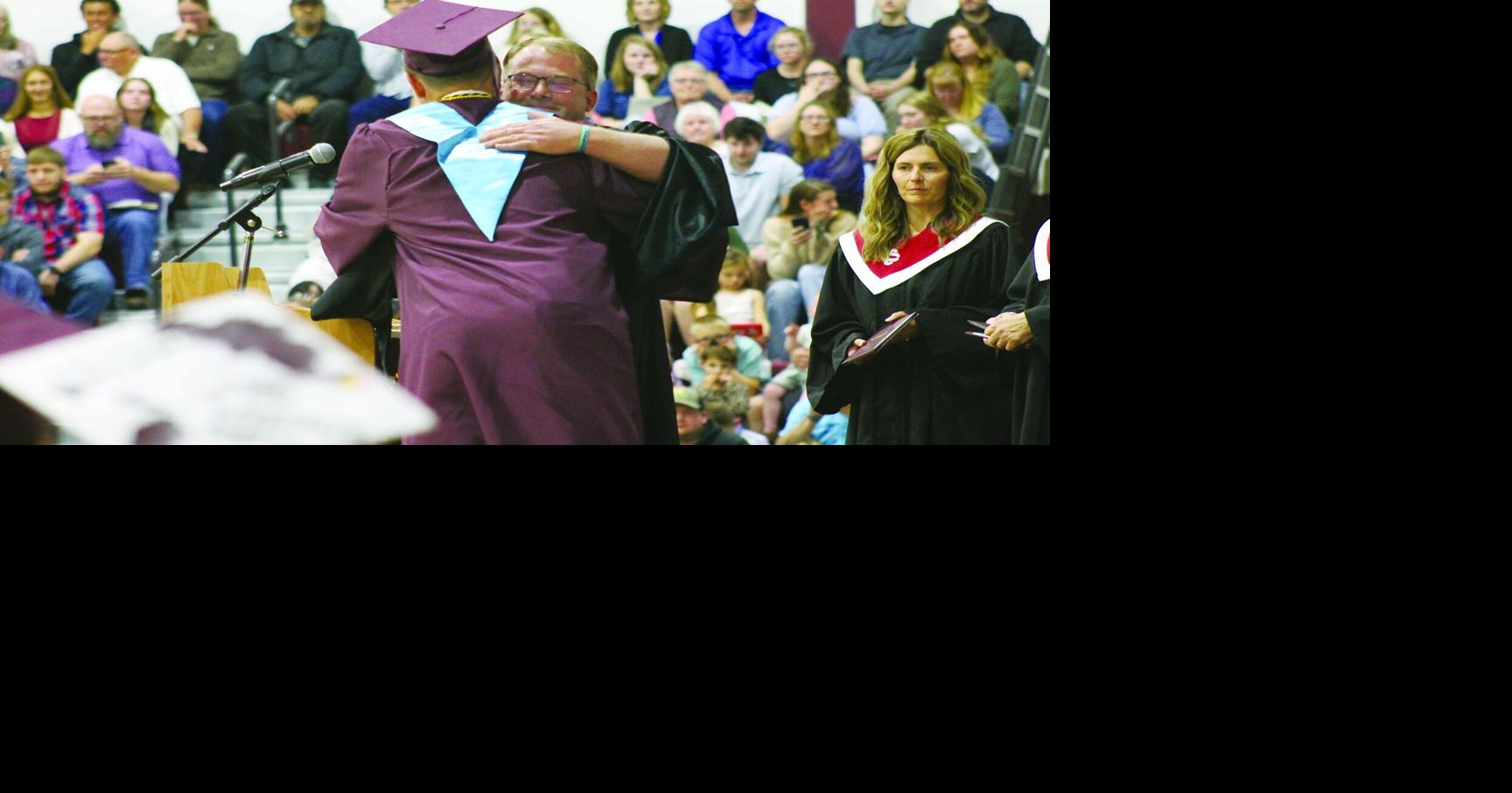 Cass City Hosts Class of 2025 Graduation | News | tuscolatoday.com