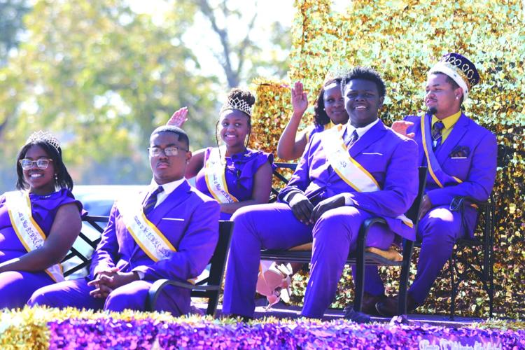 Veterans Day parade takes the street in Tuskegee | News | tuskegeemedia.com