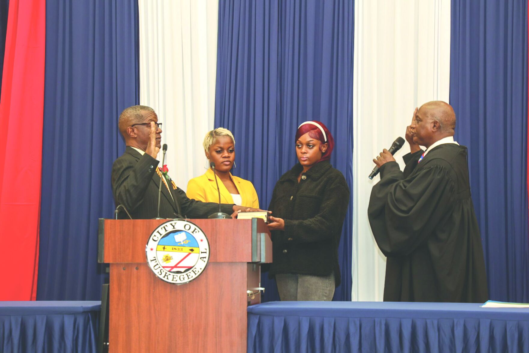 Mayor and City Council sworn in on Monday at the Municipal Complex ...