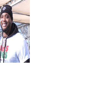 Meridian's own Raekwon Davis donates to local children for holiday ...
