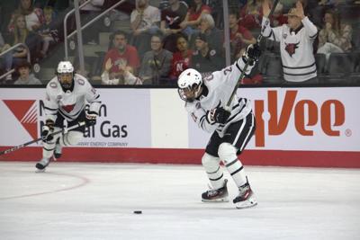 Omaha hockey gets huge ranked win in OT thriller | Sports ...