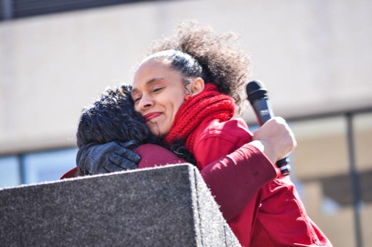 Behind the lens: Omaha folks gather for the Women’s Day March of 2019 ...