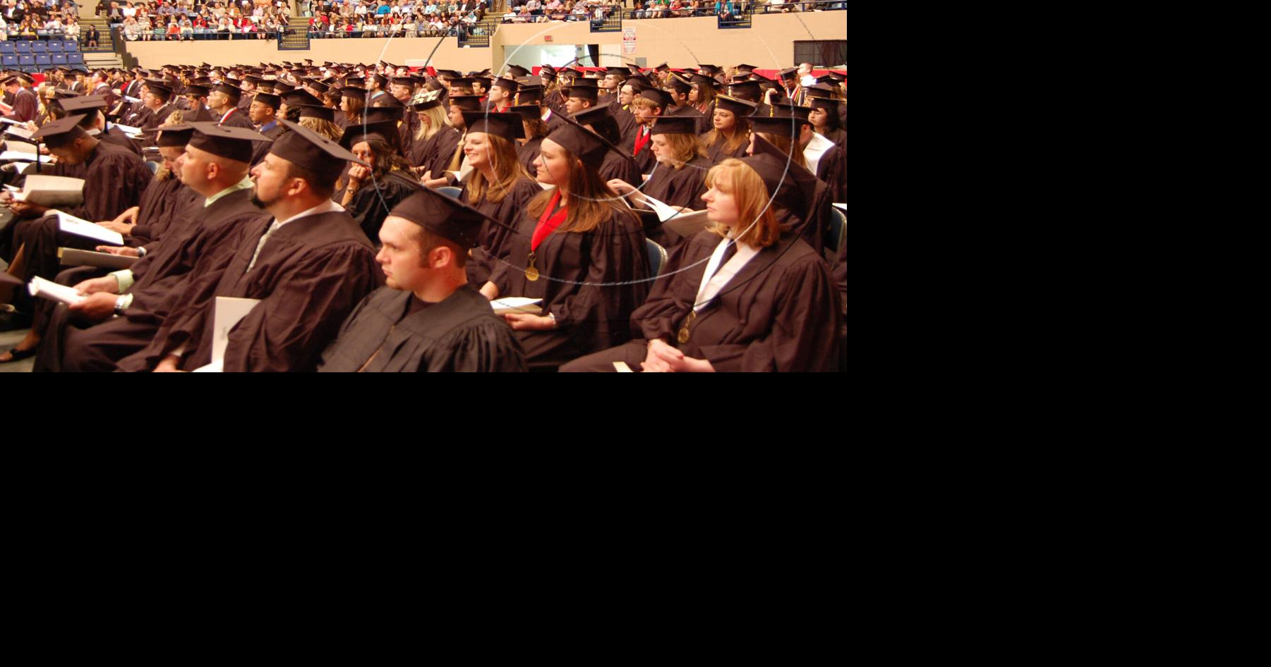 UNO Spring 2010 Commencement | Archives | unothegateway.com