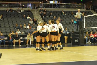 UNO volleyball enters conference play strong | Archives | unothegateway.com