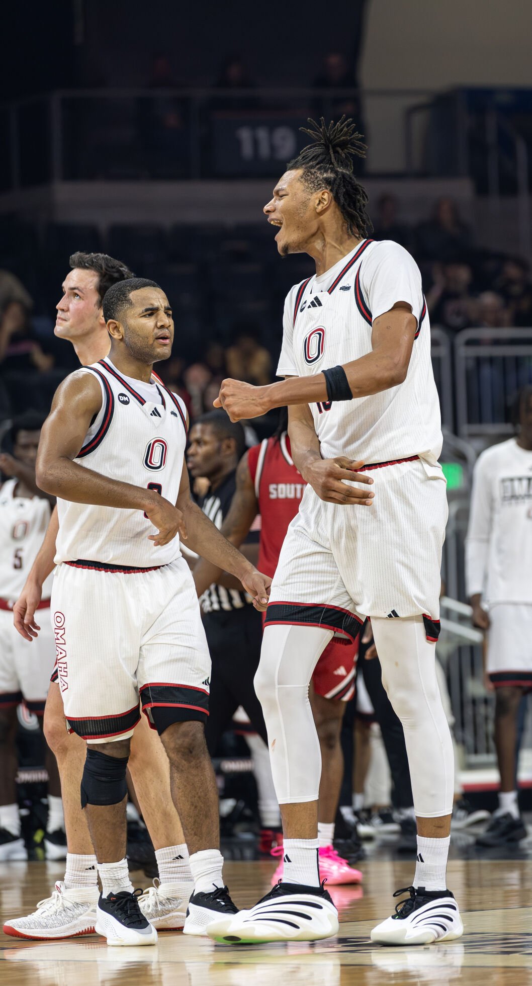 A tale of two halves: Omaha MBB comes through with second straight ...