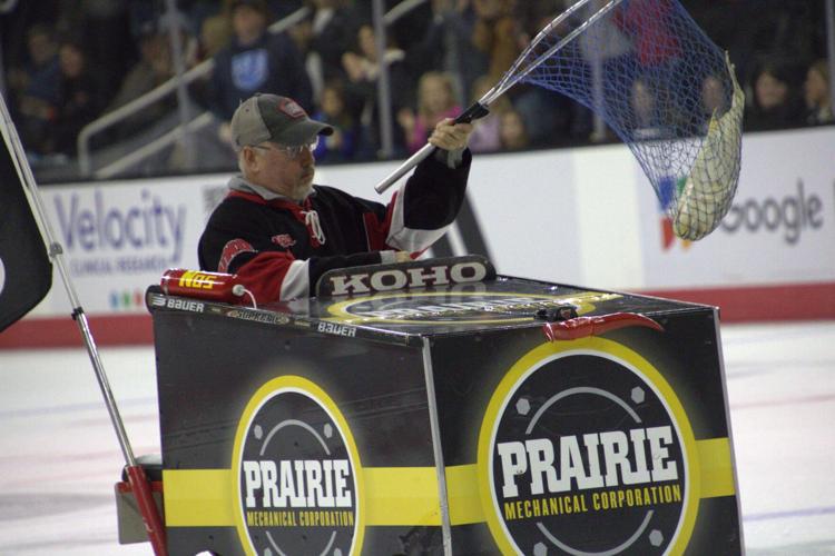 Omaha hockey grabs another big upset win, secures sweep as Latkoczy ...