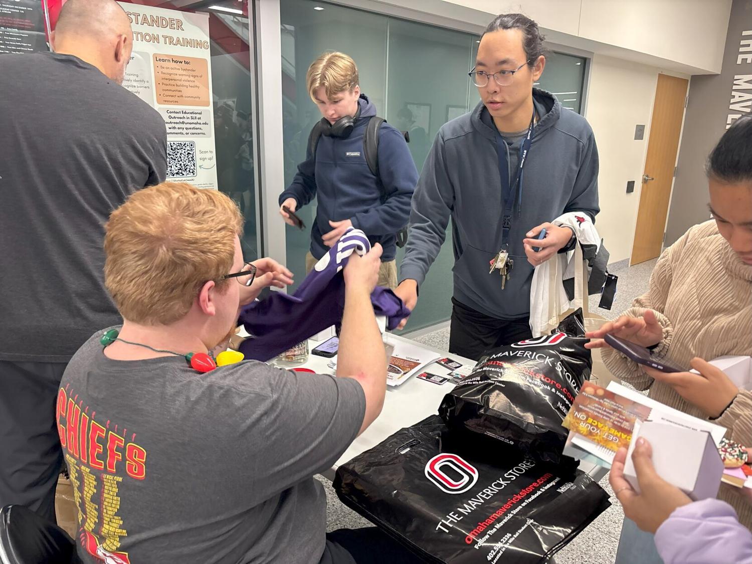 Stop and Shop: Clothing for a Cause event offers cheap UNO merchandise ...