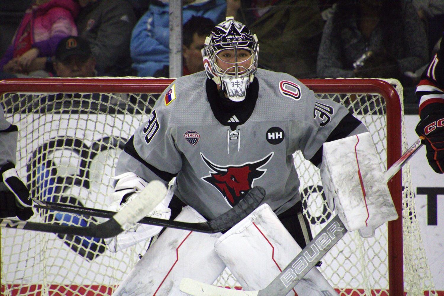 Omaha’s Simon Latkoczy reflects on latest NCHC honor, previews upcoming ...