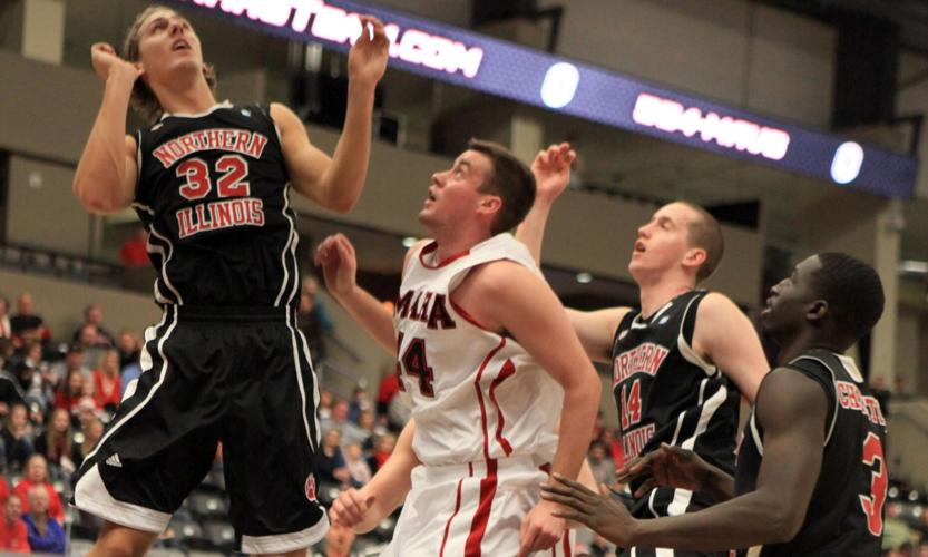 Men’s basketball comes up empty on West Coast trip | Basketball ...