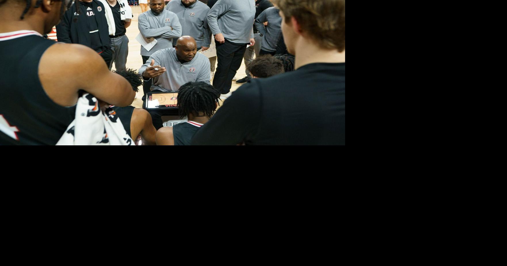 Omaha head coach Chris Crutchfield preaches consistency to freshmen ...