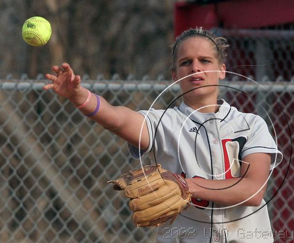 UNO softball: 28 and counting | Archives | unothegateway.com